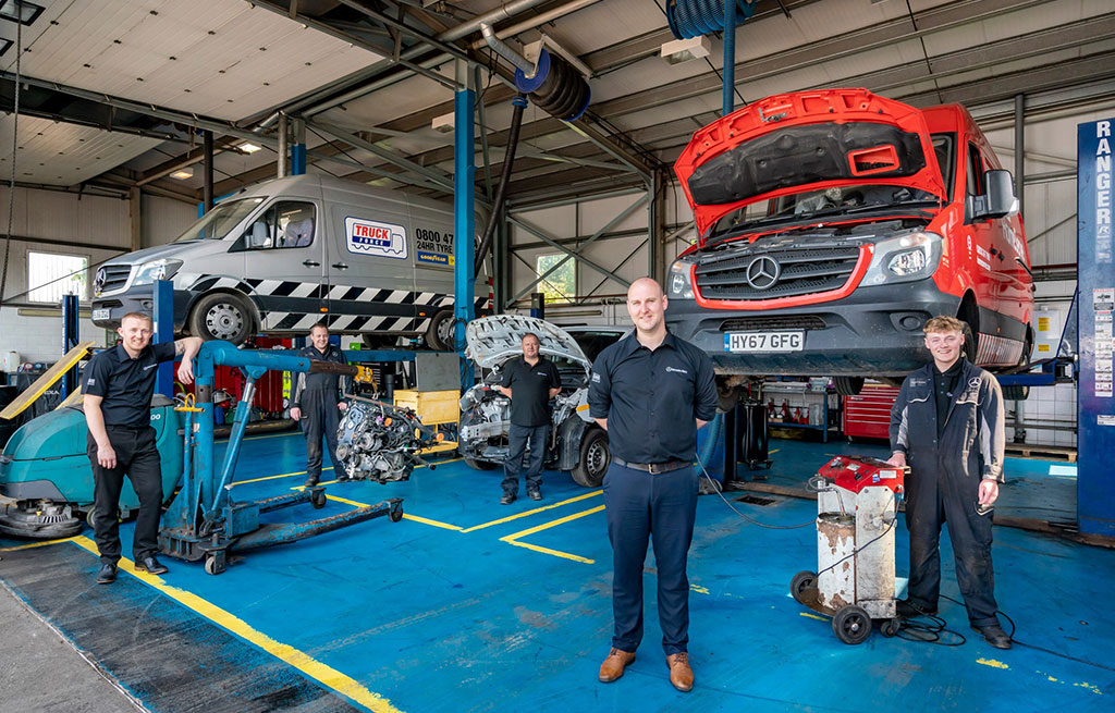 Employment Opportunities – Leo Group Ltd